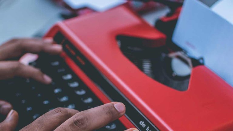 QWERTY, Dvorak, Colemak: Which Keyboard Layout is the King?